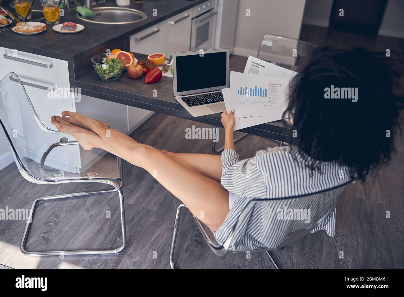 Analysis ratio hi-res stock photography and images - Alamy