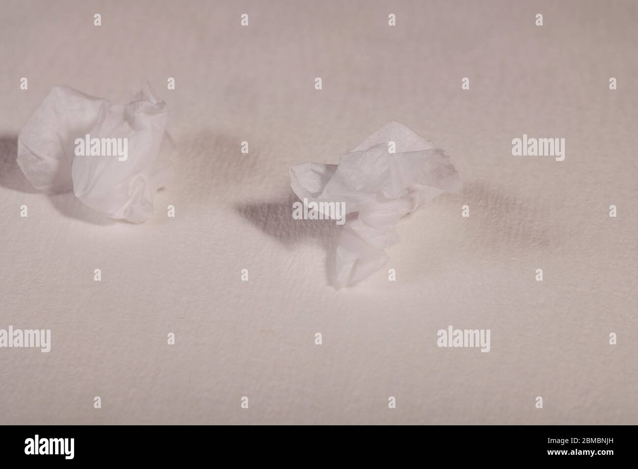 crumpled paperballs close up Stock Photo - Alamy