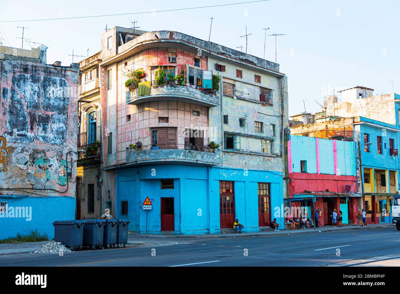 Havana, Cuba - 25 July 2018: Cuban people hanging out in the shade in ...