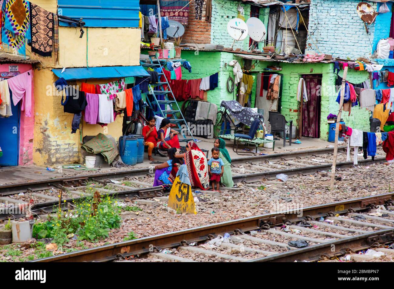 Poverty rail delhi hi-res stock photography and images - Alamy