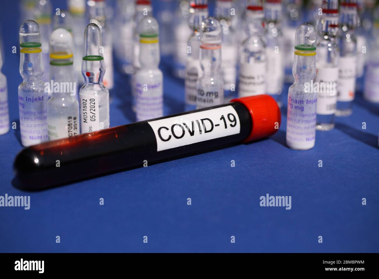 Vials blood hi-res stock photography and images - Alamy
