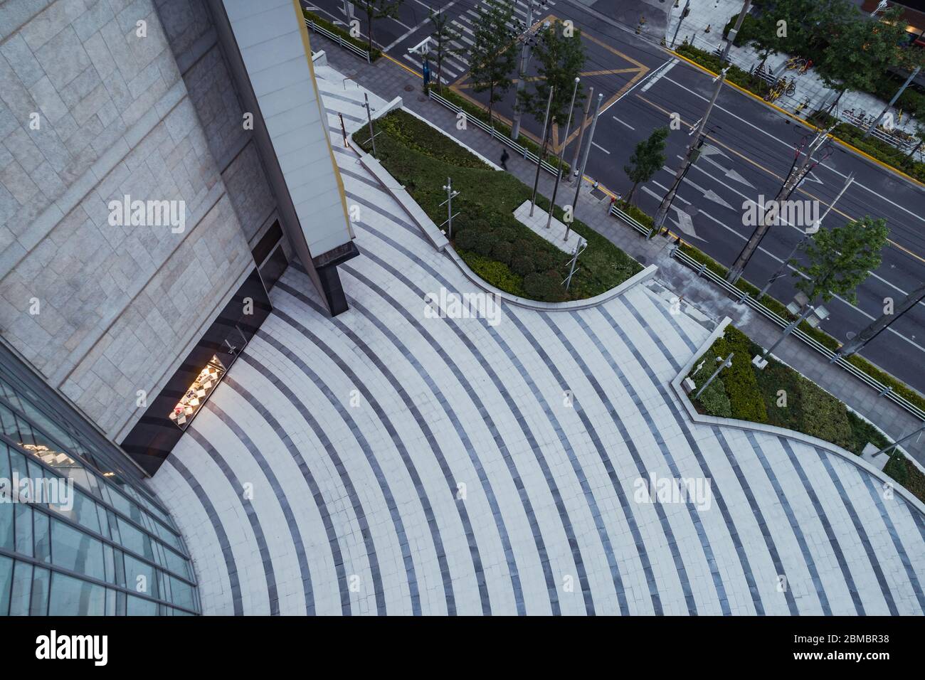 aerial view of entrance ground of modern building Stock Photo - Alamy
