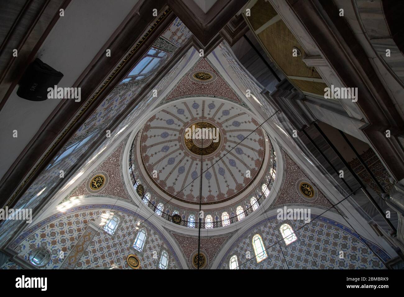 Interior view of selimiye mosque hi-res stock photography and images ...