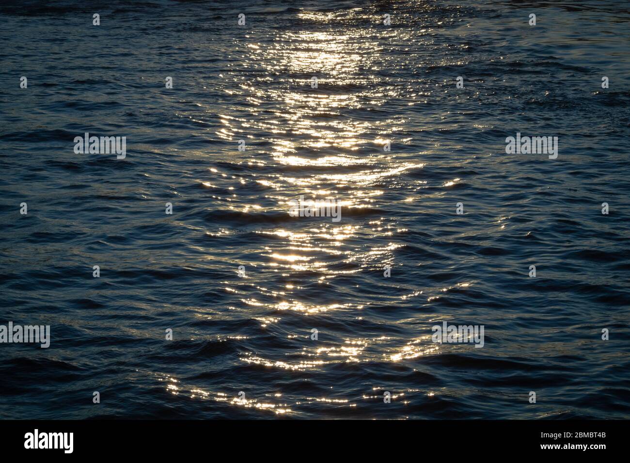Twilight and sand reflection lake light hi-res stock photography and ...