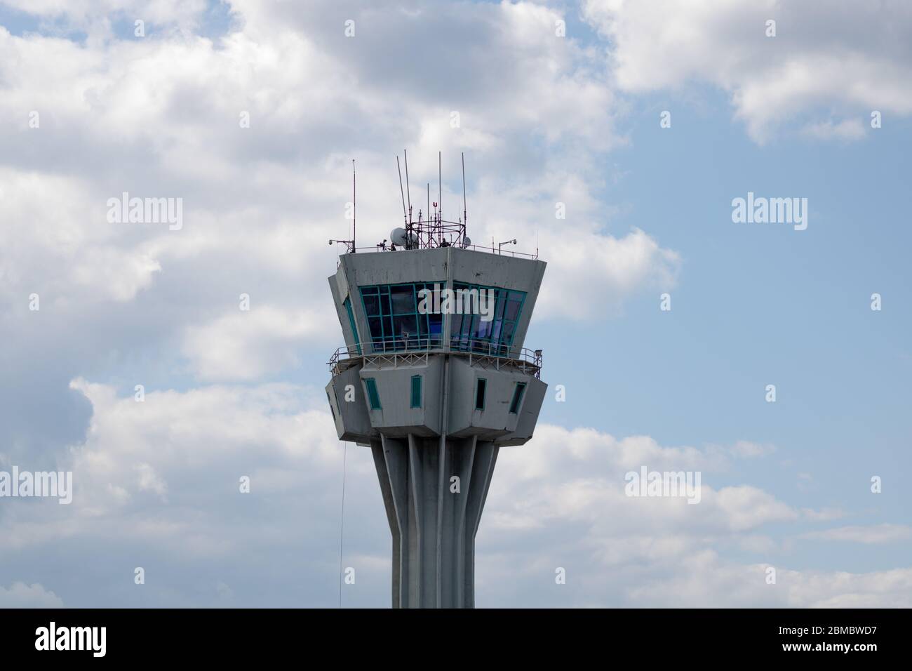 Air traffic control building hi-res stock photography and images - Alamy