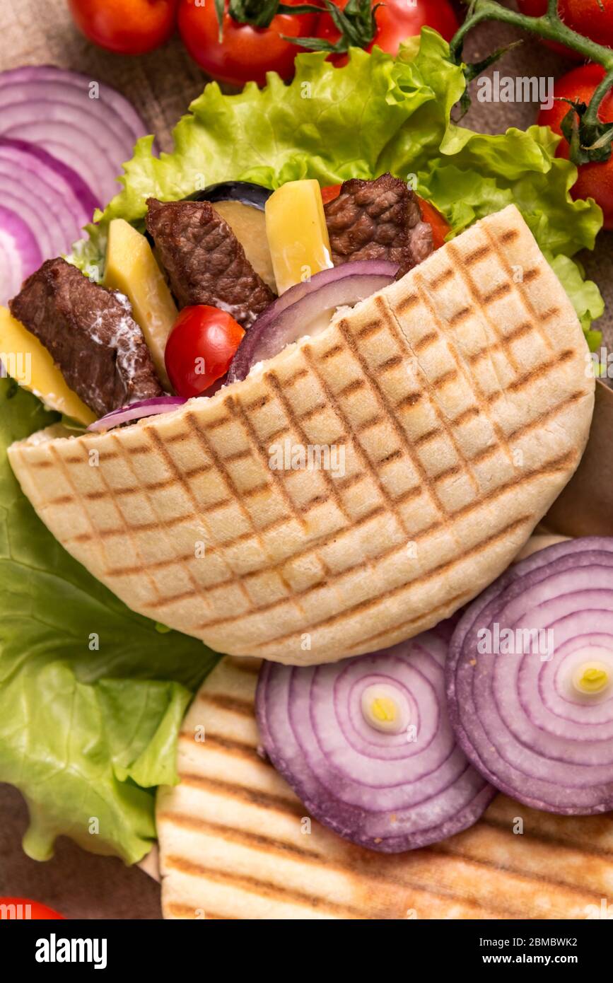 Doner kebab box hi-res stock photography and images - Alamy