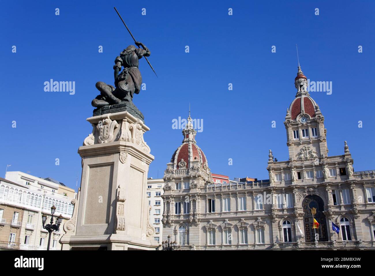 Maria Pita Statue & Palacio Municipal (Town Hall), Plaza de Maria Pita ...