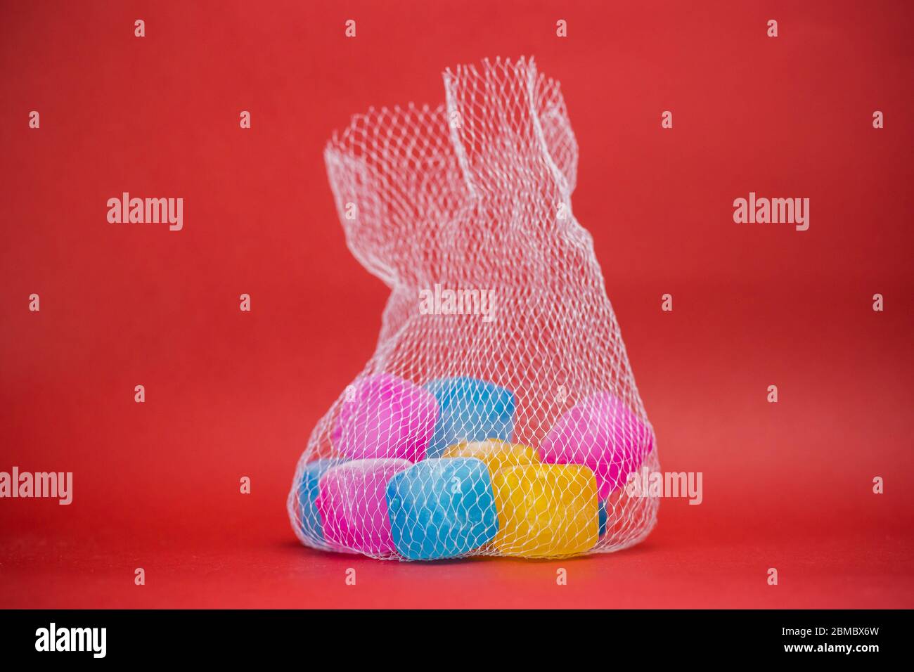 Colored ice cubes hi-res stock photography and images - Alamy