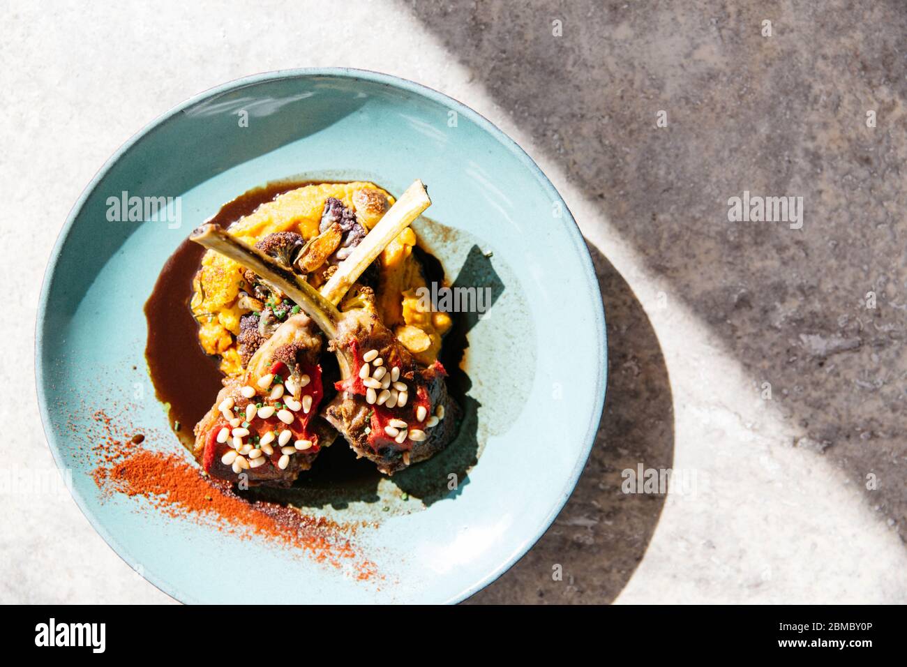 Lamp chops hi-res stock photography and images - Alamy