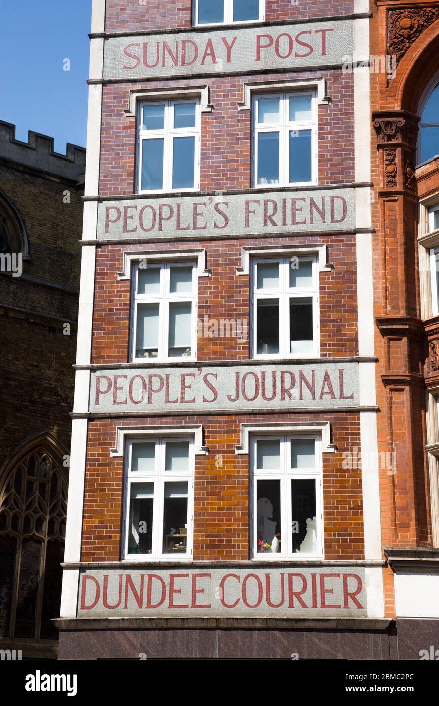 Dundee courier building fleet street hi-res stock photography and ...