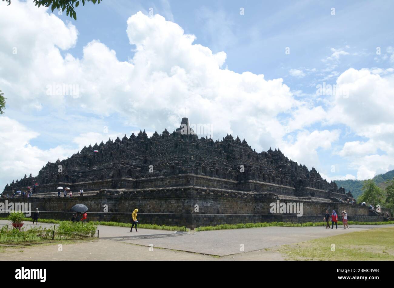 landscape Borobudur temple Stock Photo - Alamy