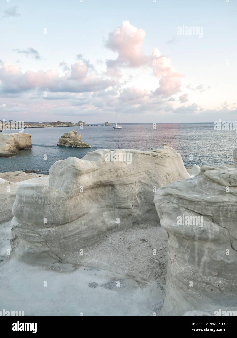 Sarakíniko Beach - White vulcanic rock formations with unique shape ...