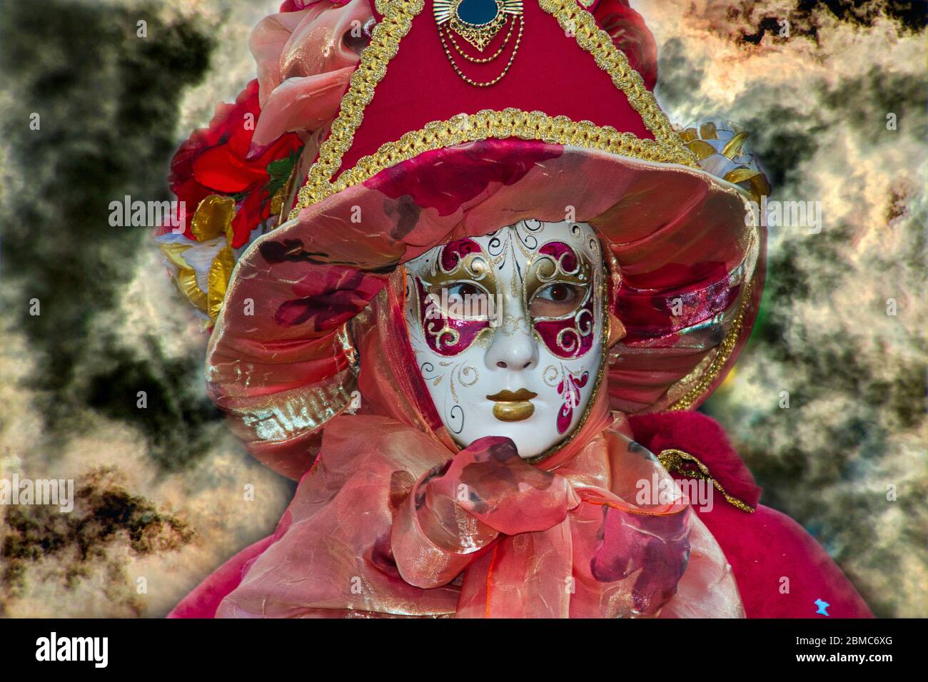 Costumed Reveler of the Carnival of Venice Stock Photo - Alamy