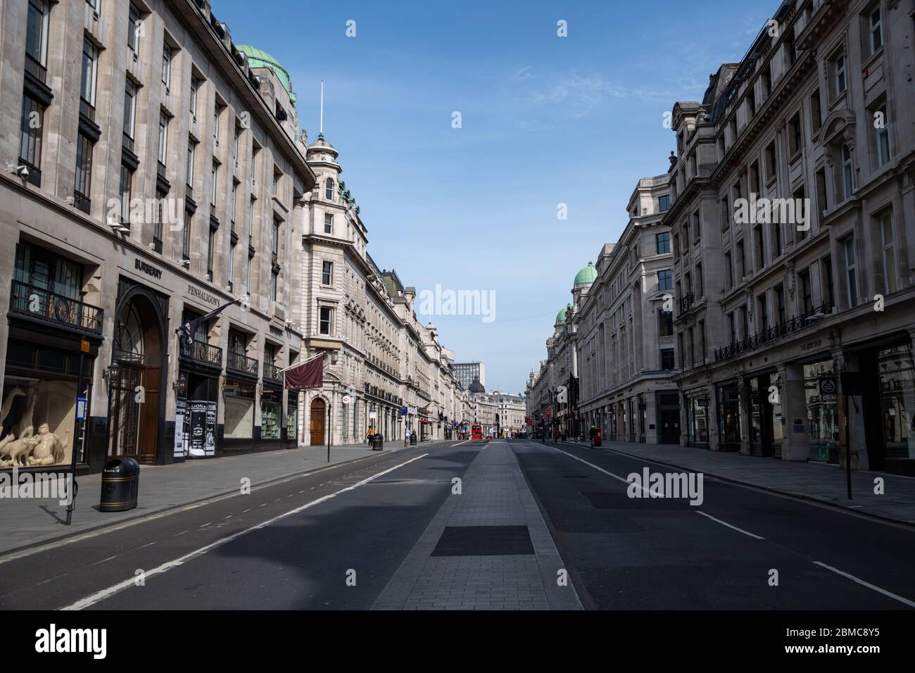 London Street empty via Corona pandemic 08 05 2020 Stock Photo - Alamy