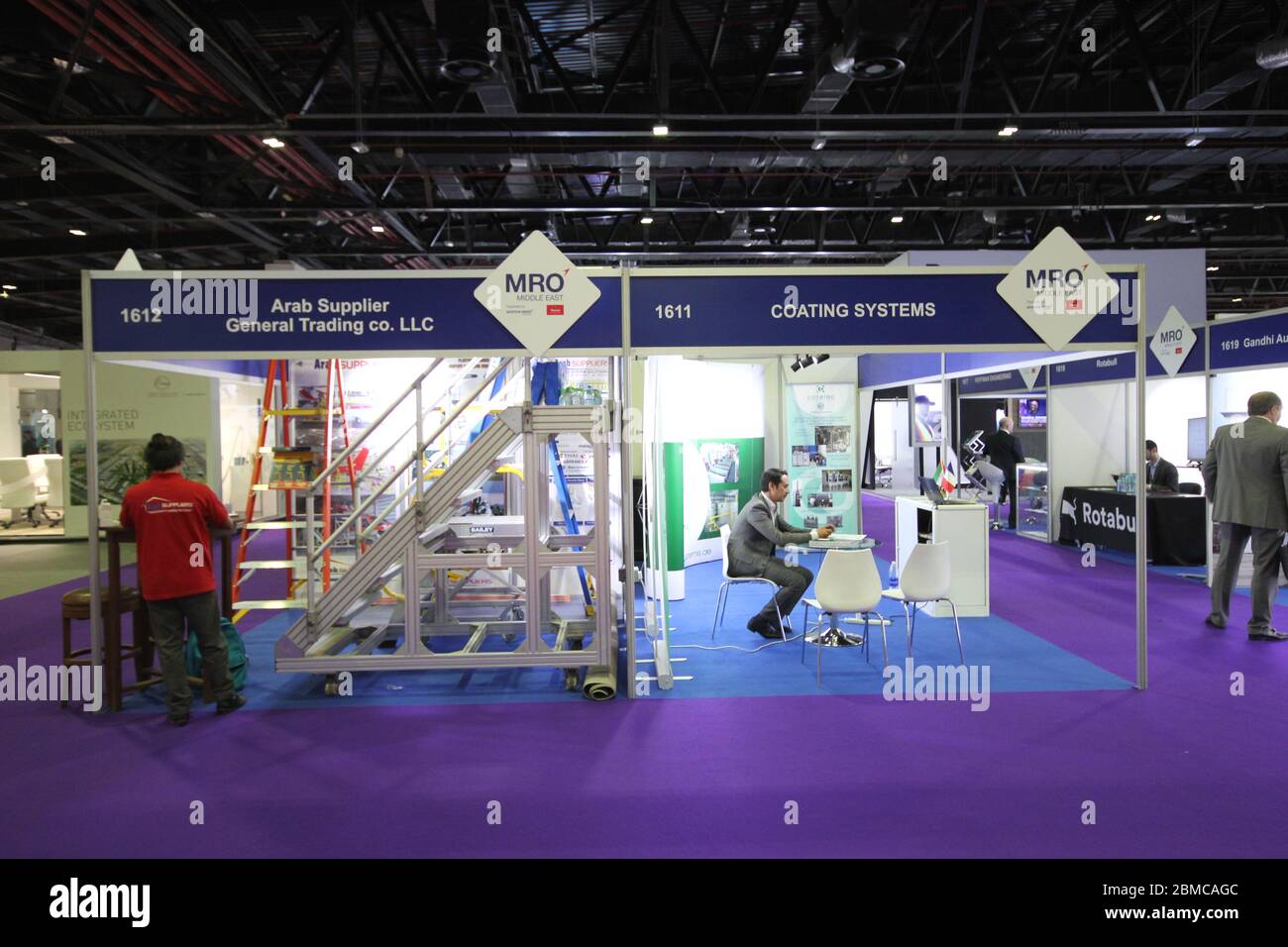 Engine mro aircraft hi-res stock photography and images - Alamy