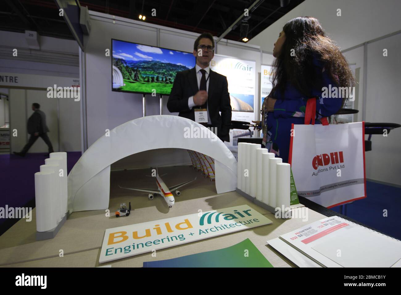 Mro middle east hi-res stock photography and images - Alamy