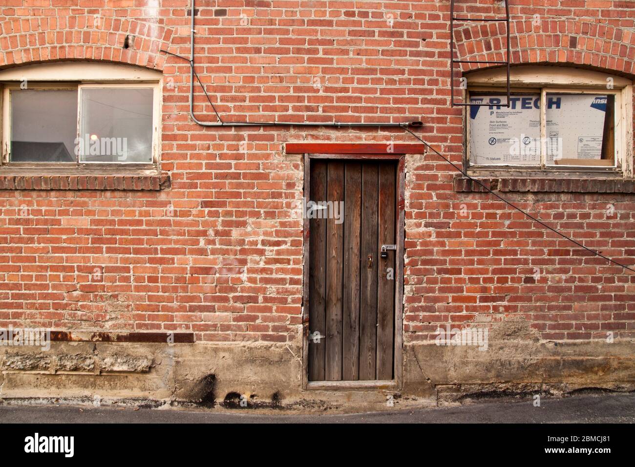 Back entrance hi-res stock photography and images - Alamy