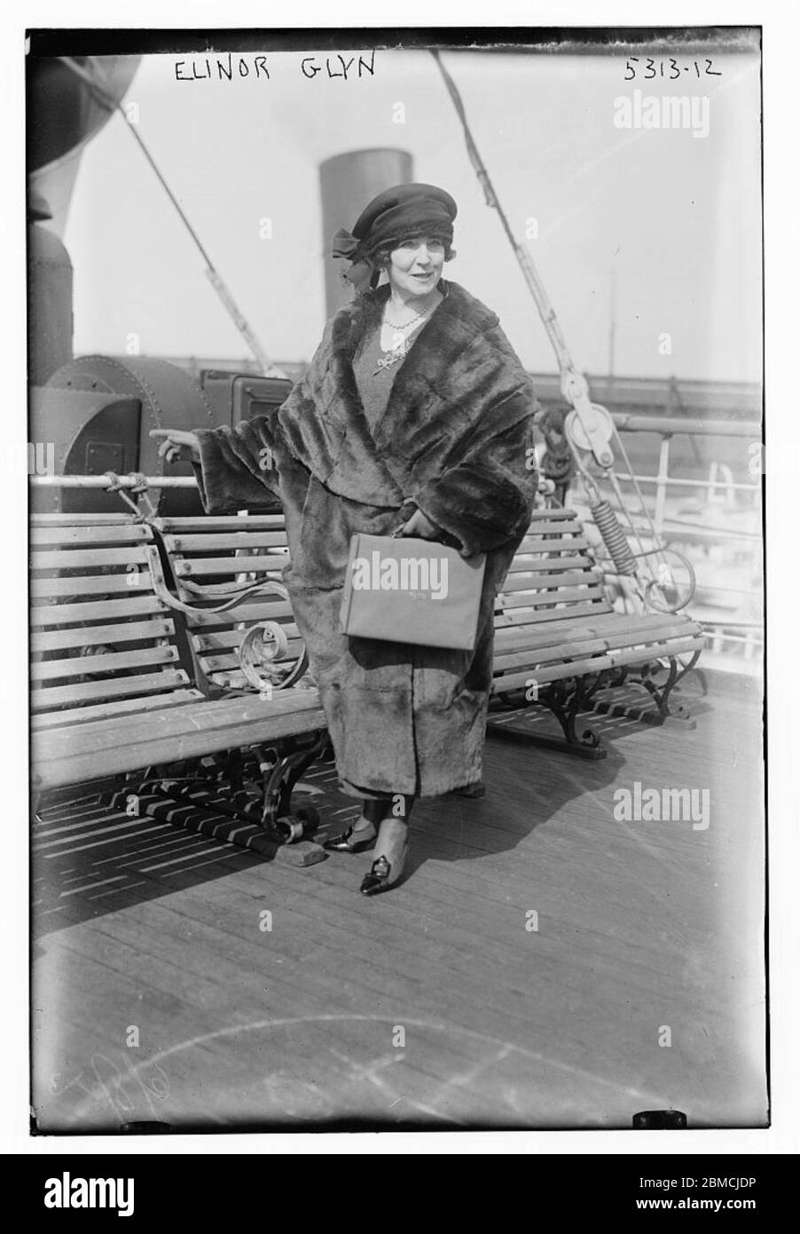 Elinor Black and White Stock Photos & Images - Alamy