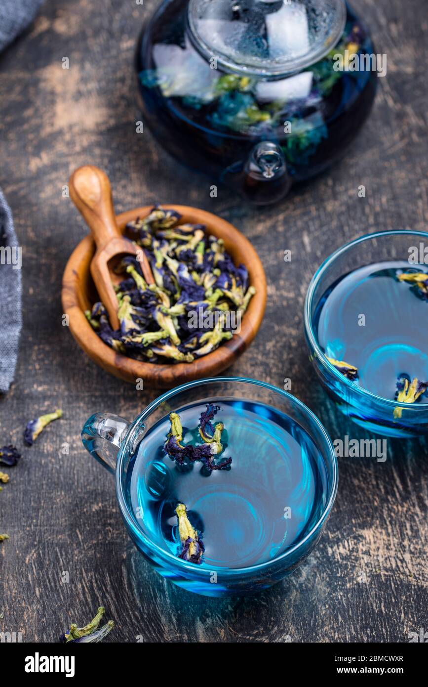 Blue tea Butterfly pea or anchan Stock Photo - Alamy