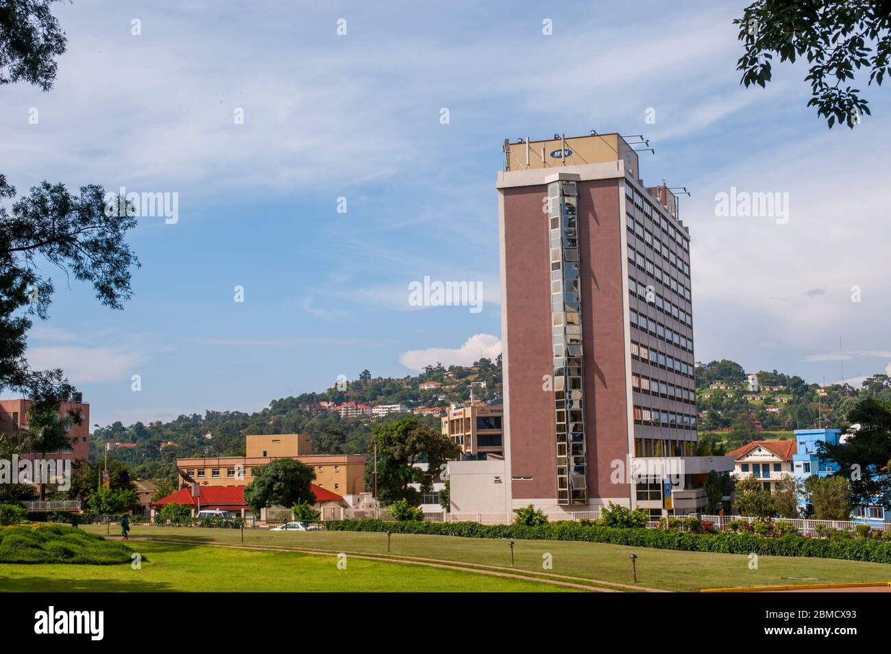 Street scene in Kampala, the capital city of Uganda Stock Photo - Alamy