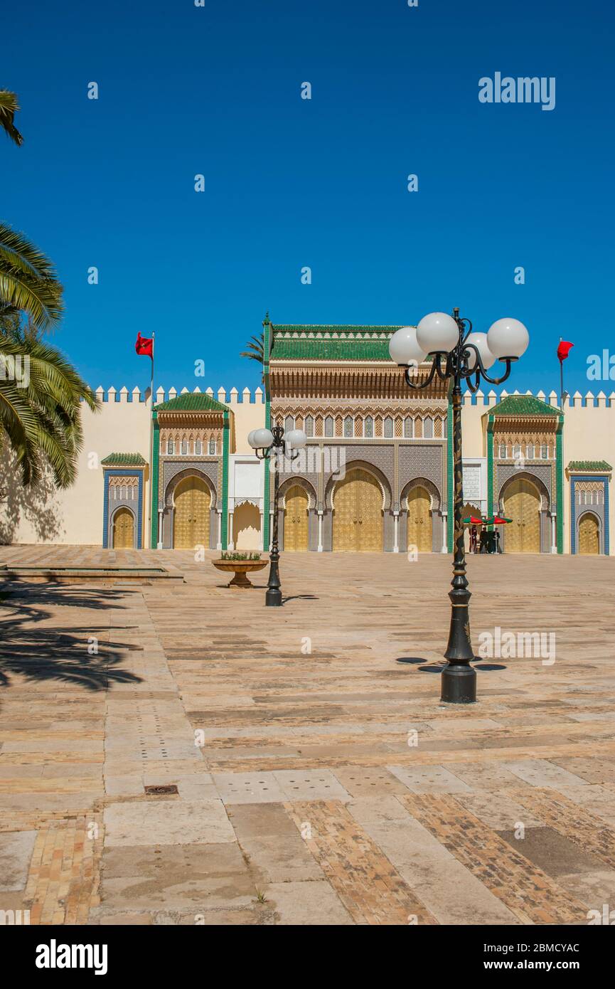 View of the palace gates of the royal palace in the Medina (old town ...