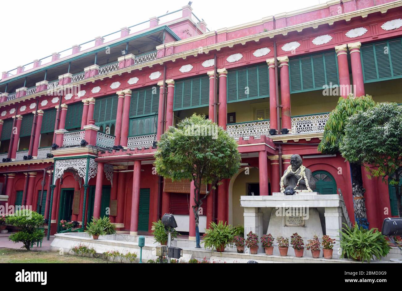 Kolkata, India. 08th May, 2020. Deserted view of Jorasanko Thakur Bari ...