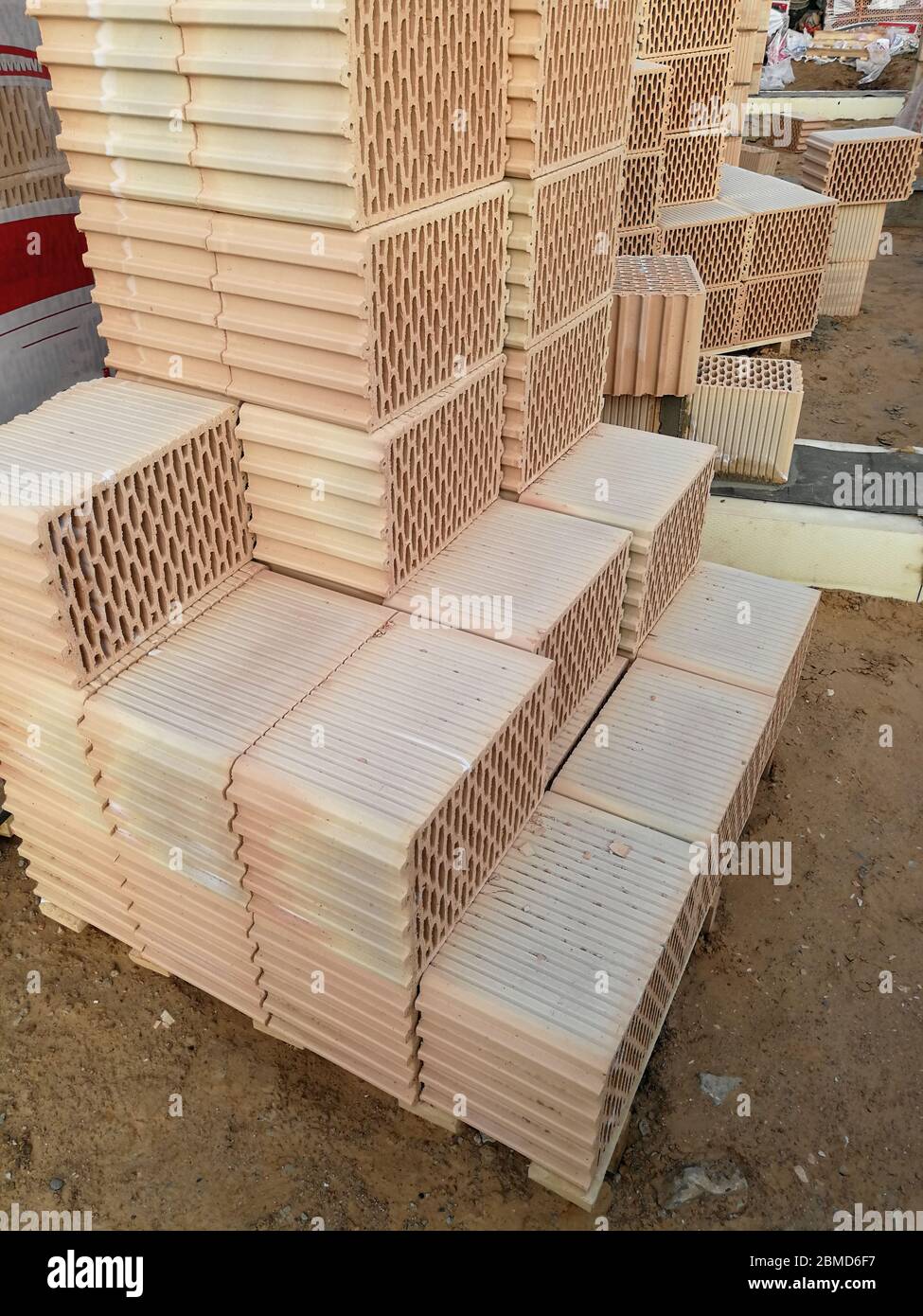 Porous ceramic blocks hi-res stock photography and images - Alamy