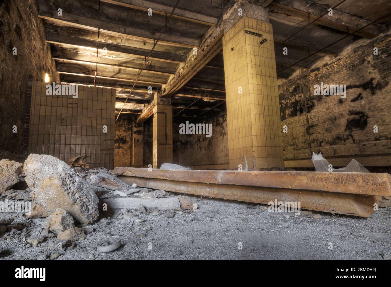 Old factory interior hi-res stock photography and images - Alamy