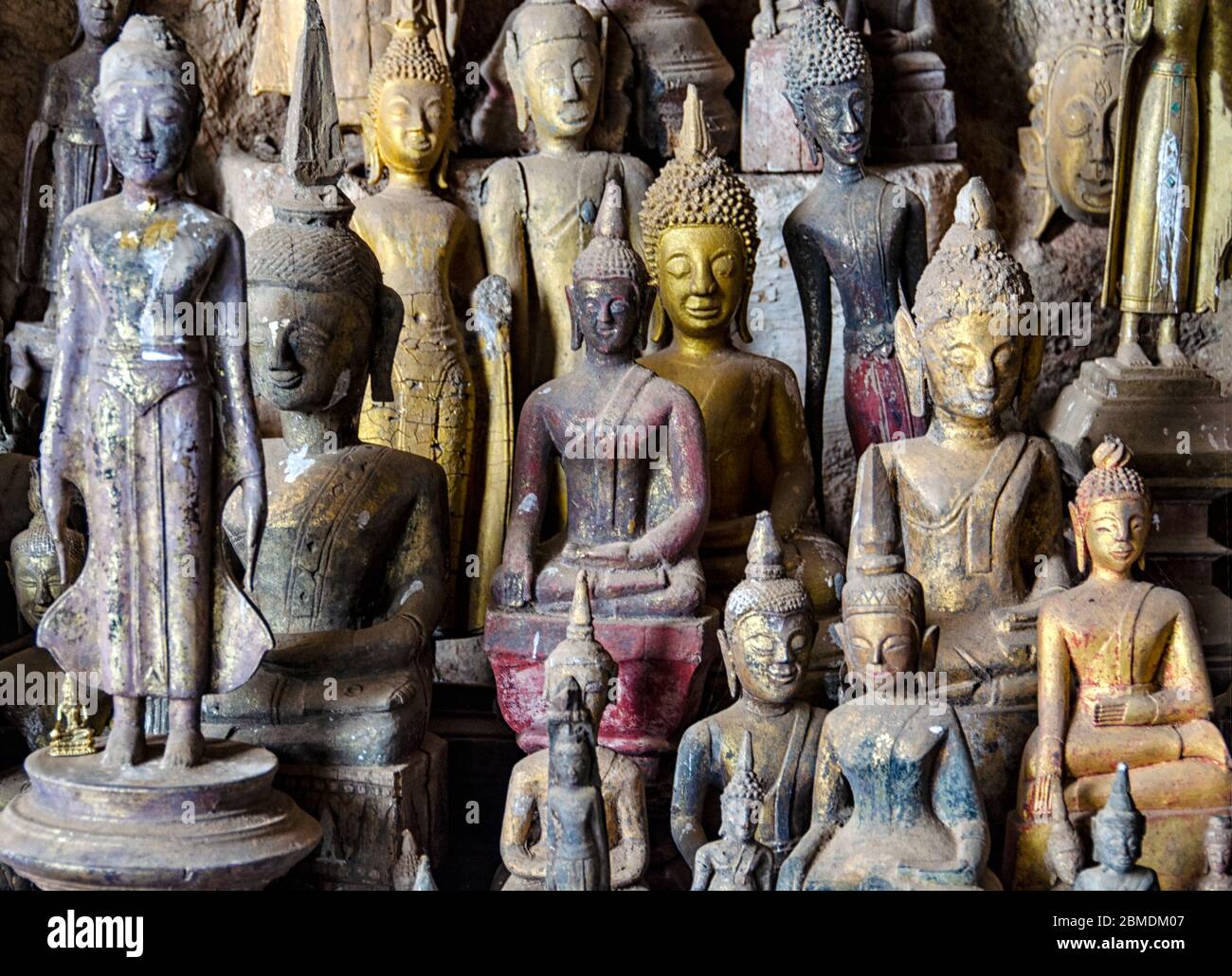 Cave temple laos hi-res stock photography and images - Alamy
