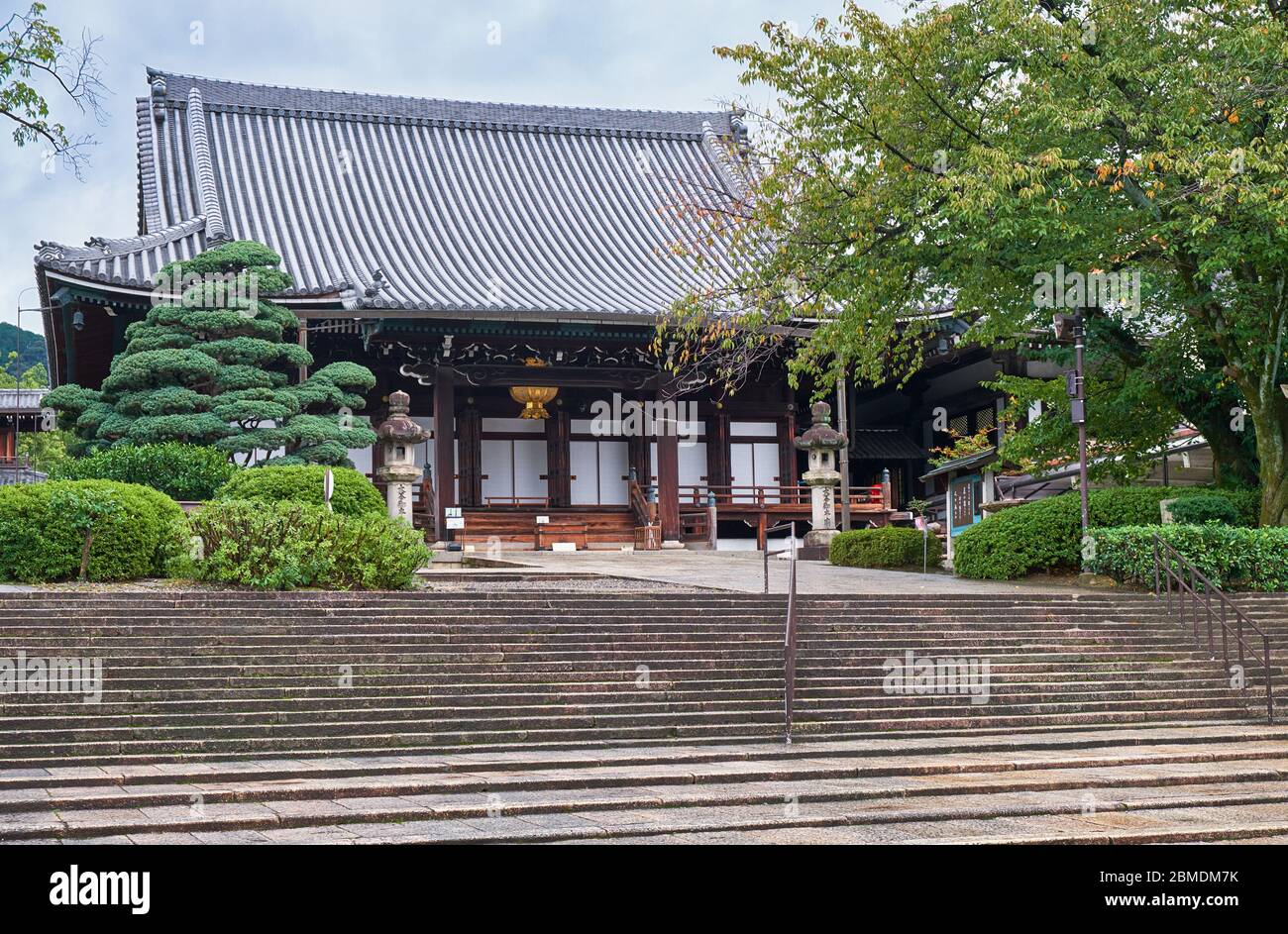 The main hall of Otani Hombyo temple (Otani-sobyo, Otani ancestor ...