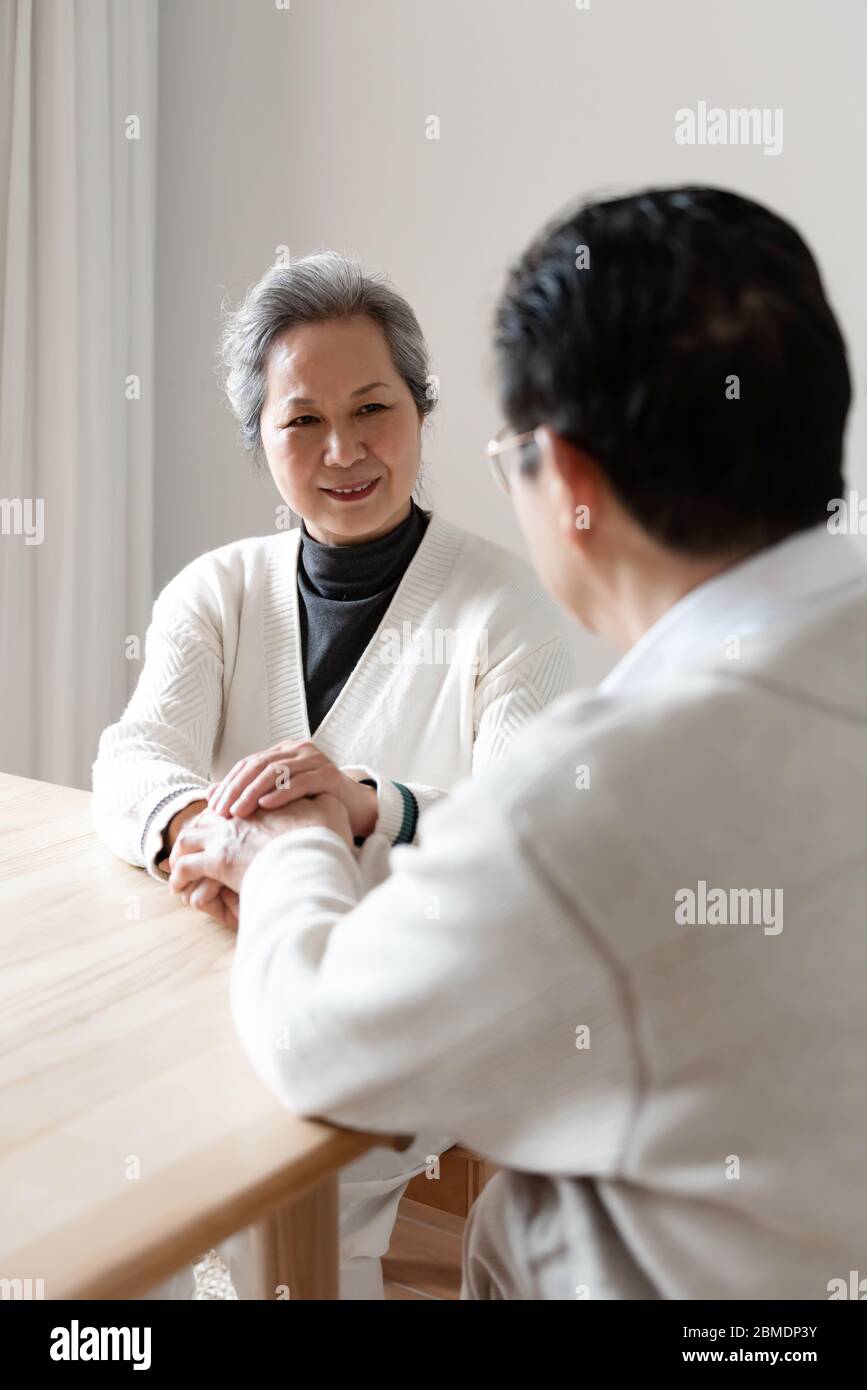 Elderly people activities hi-res stock photography and images - Alamy