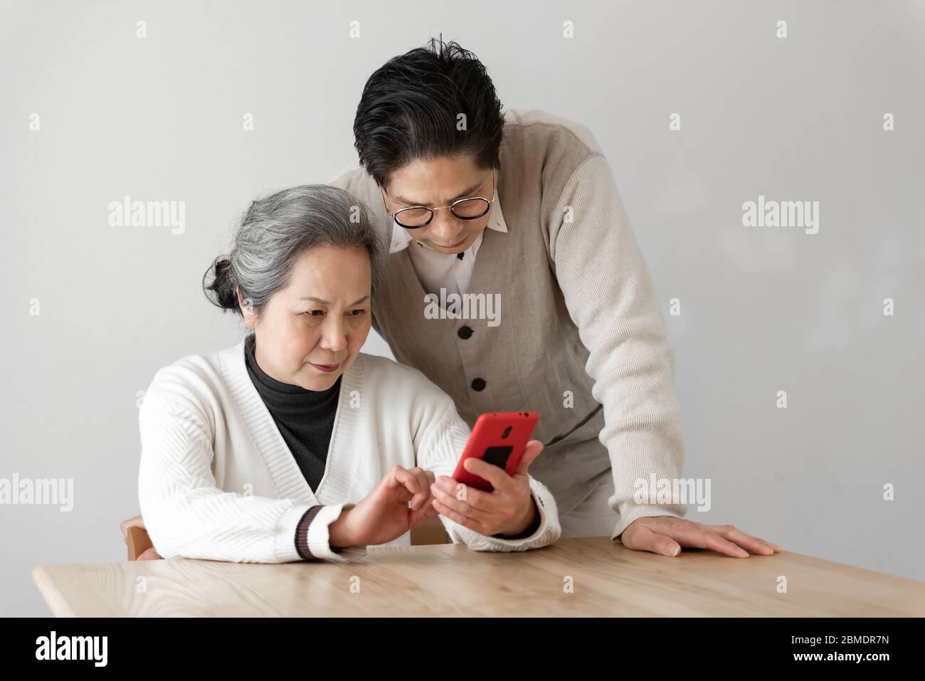 Elderly asian man hi-res stock photography and images - Alamy