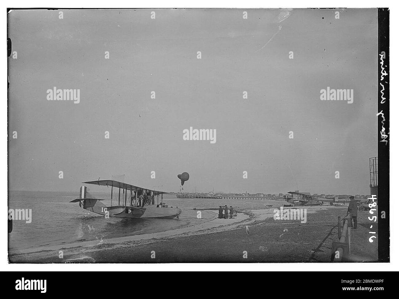 Vintage aviation art Cut Out Stock Images & Pictures - Alamy