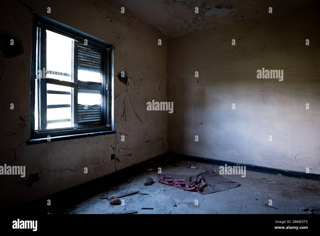 Damaged furniture hi-res stock photography and images - Alamy