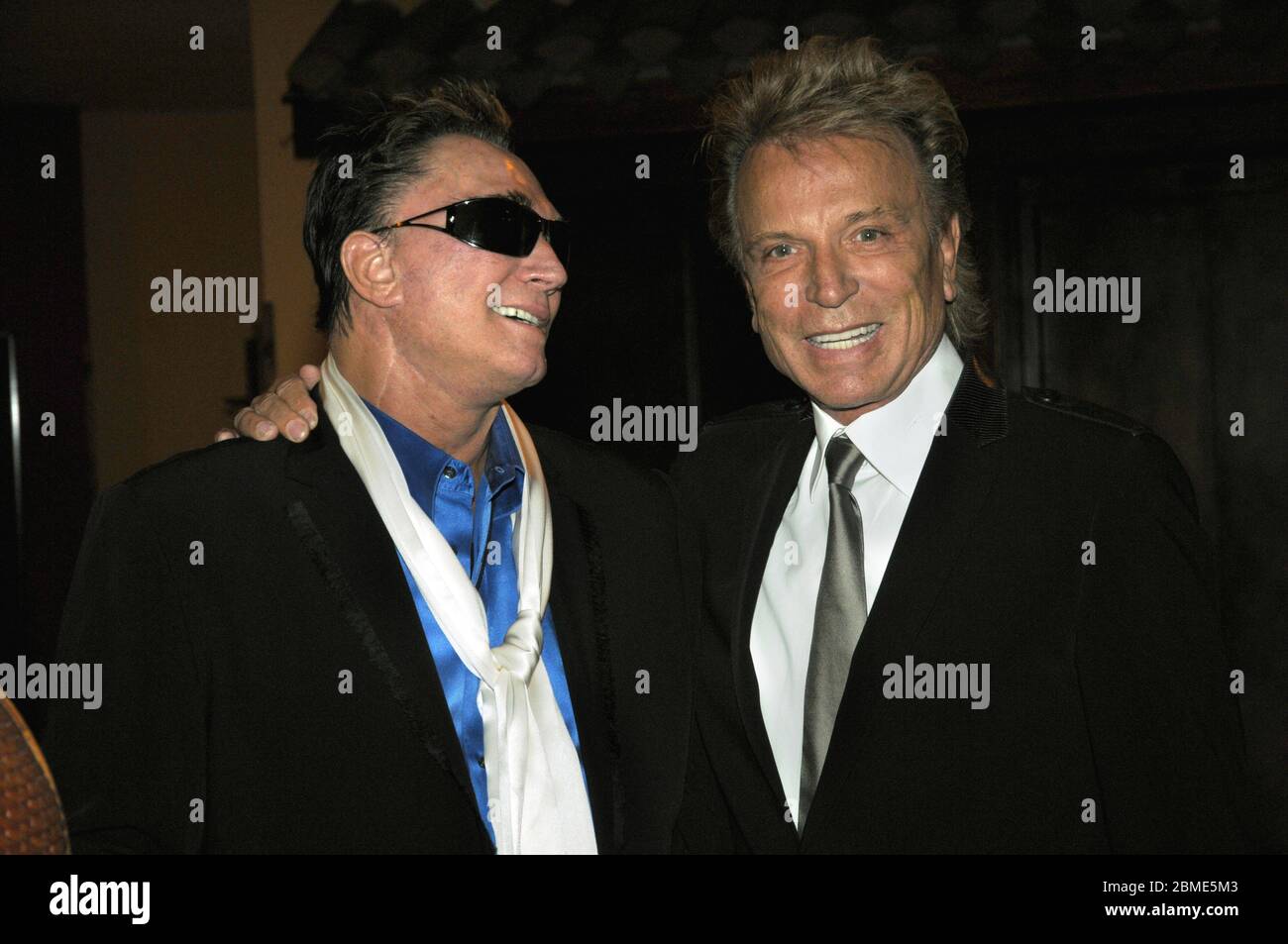 Cologne, Deutschland. 04th Nov, 2009. The magician duo Siegfried ...