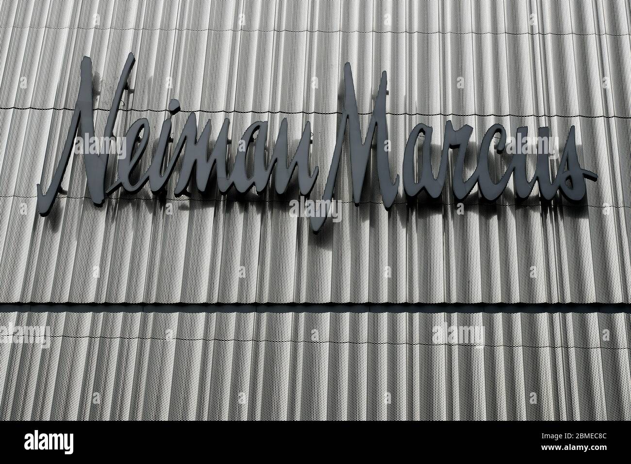 Neiman marcus logo hi-res stock photography and images - Alamy