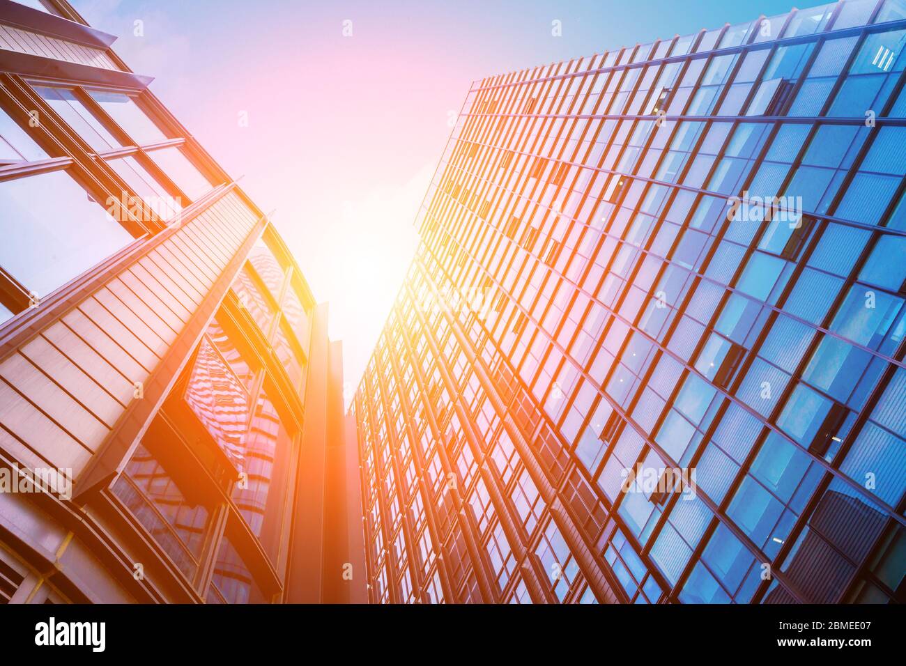 Exterior shot tall structure hi-res stock photography and images - Alamy