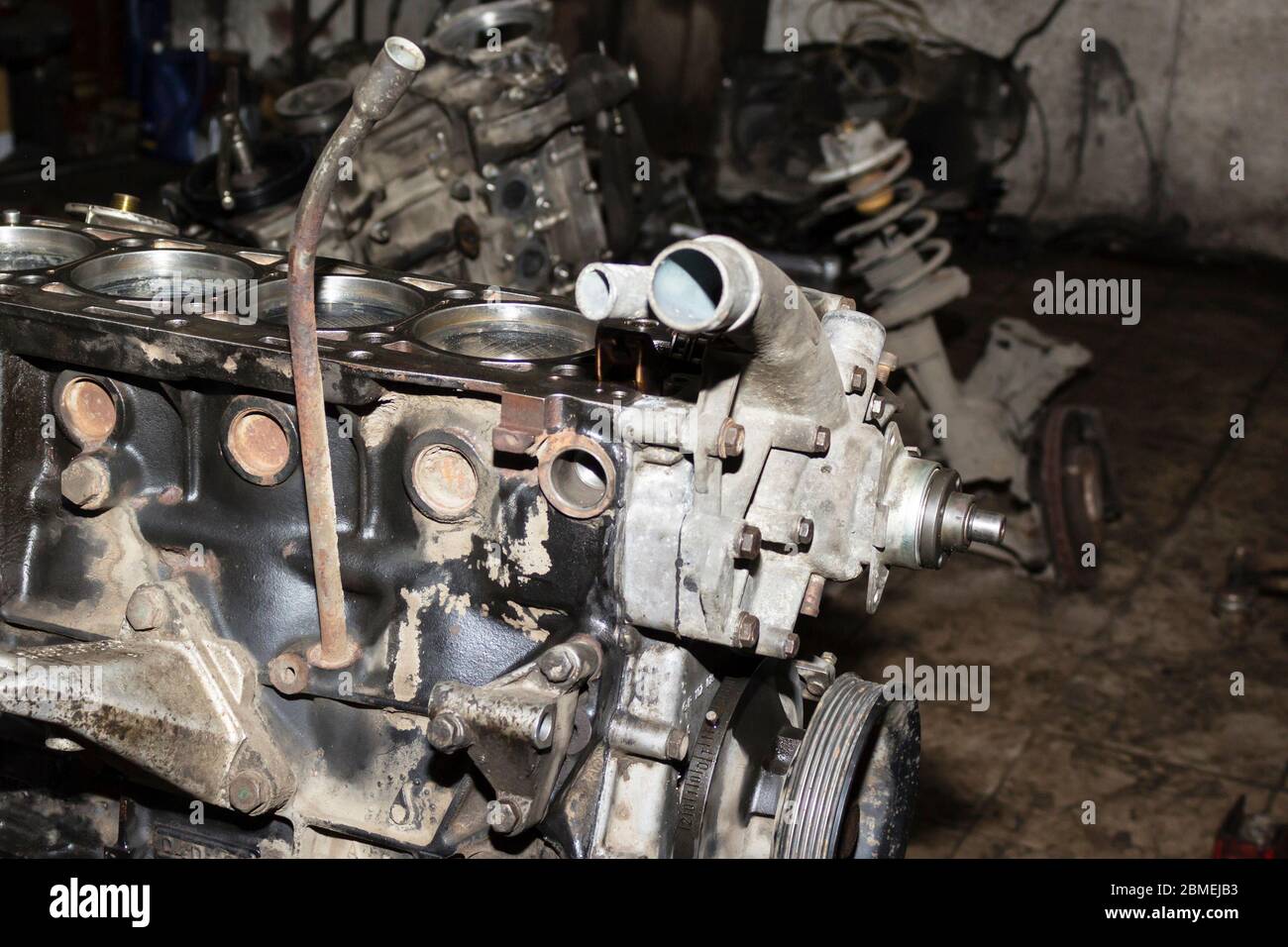 Disassembled car hi-res stock photography and images - Alamy