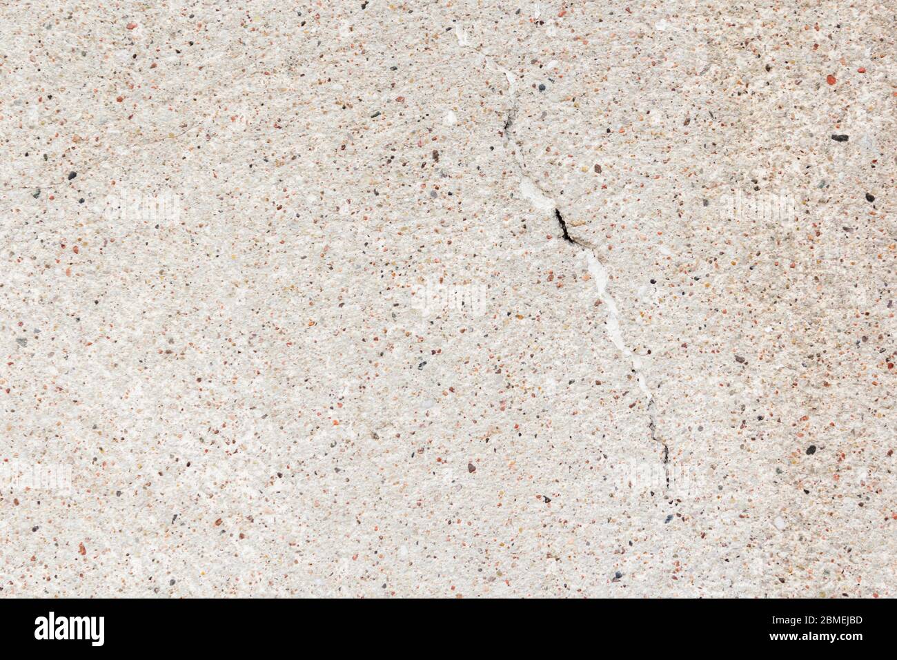 White plaster crack wall hi-res stock photography and images - Alamy