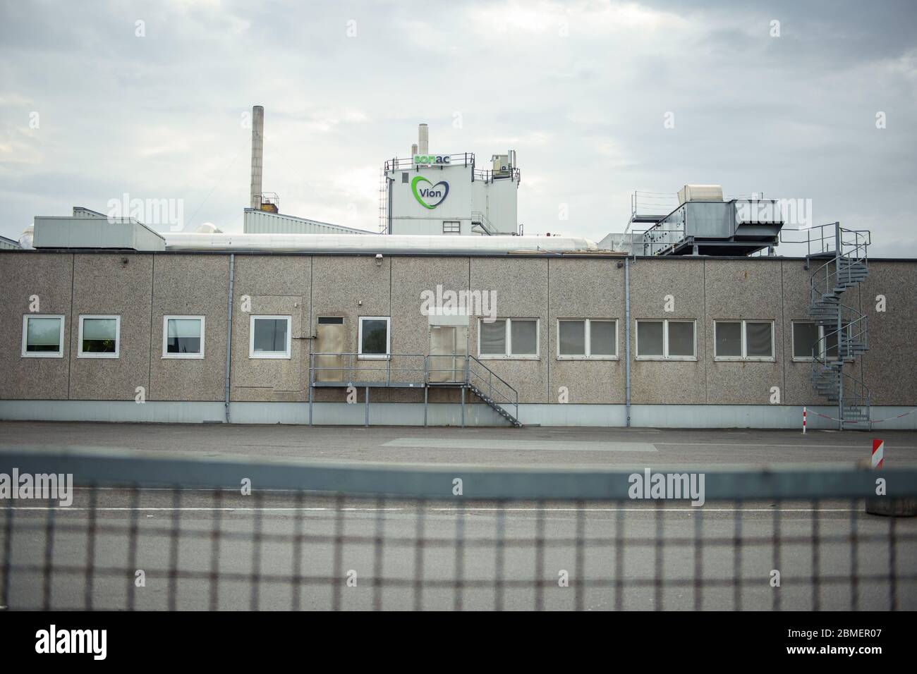 Bad barracks food hi-res stock photography and images - Alamy
