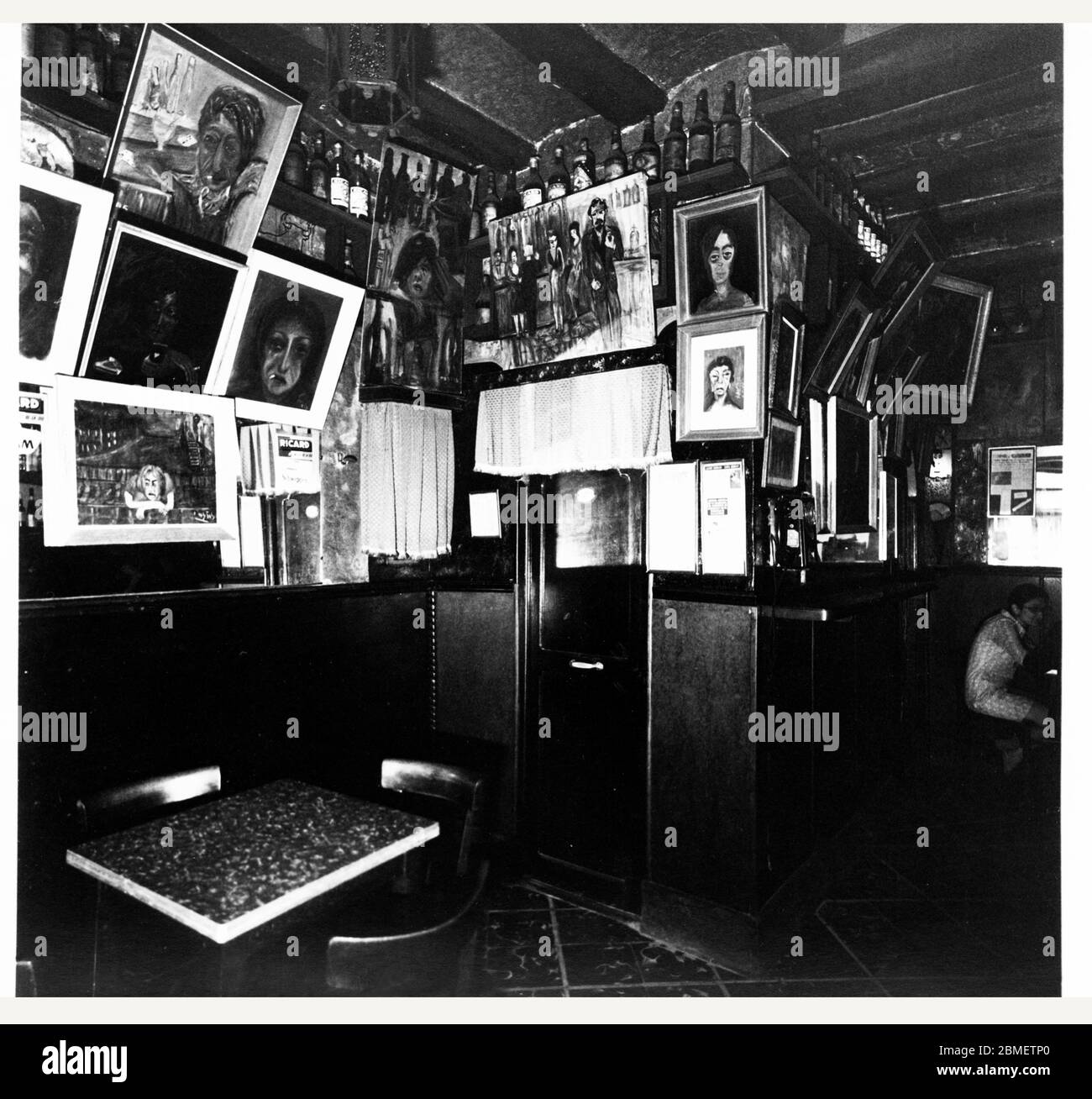 Interior del bar 1950 hi-res stock photography and images - Alamy