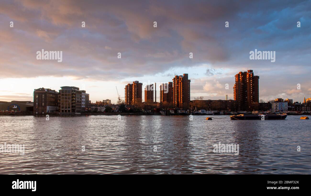 High rise tower blocks hi-res stock photography and images - Alamy