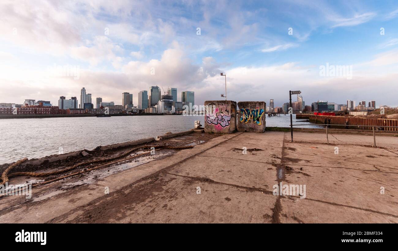 London, England, UK - January 27, 2013: The River Thames flows between ...