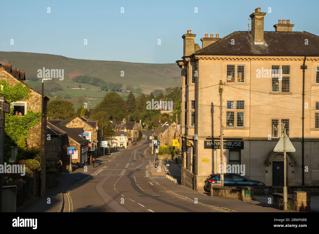 Hathersage village hi-res stock photography and images - Alamy