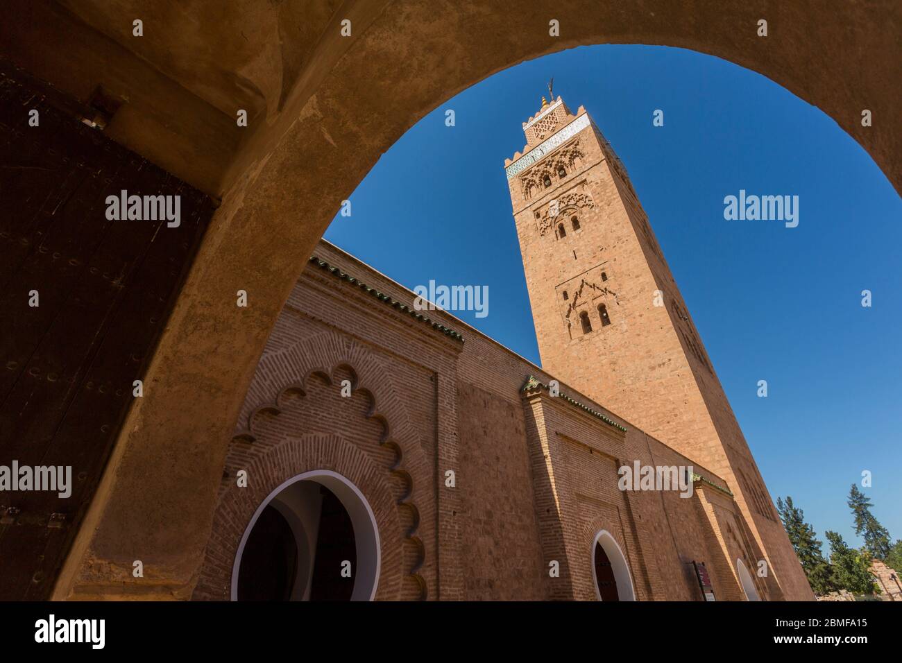Archway africa hi-res stock photography and images - Alamy