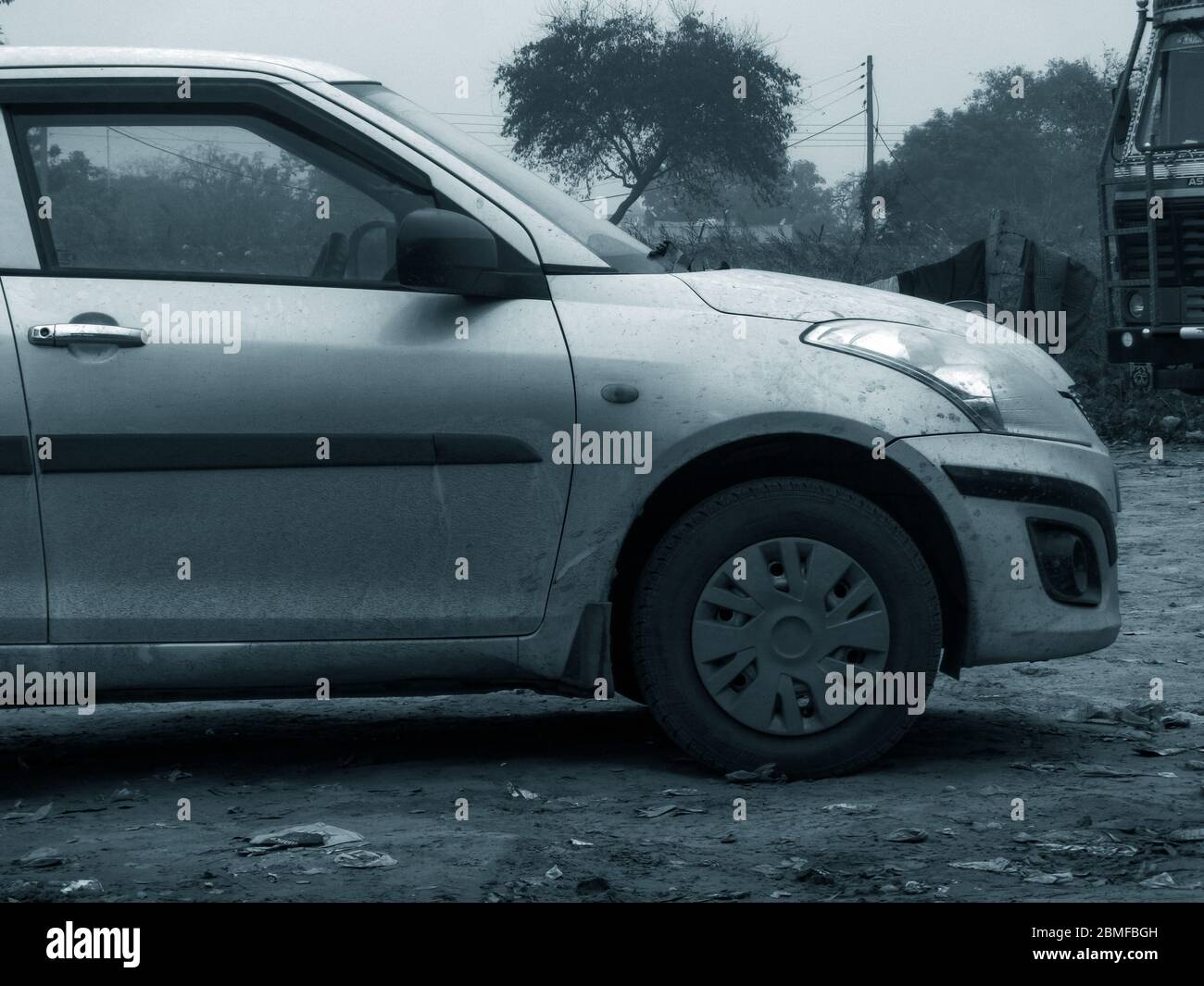Side view of running car in speed Black and White Stock Photo - Alamy