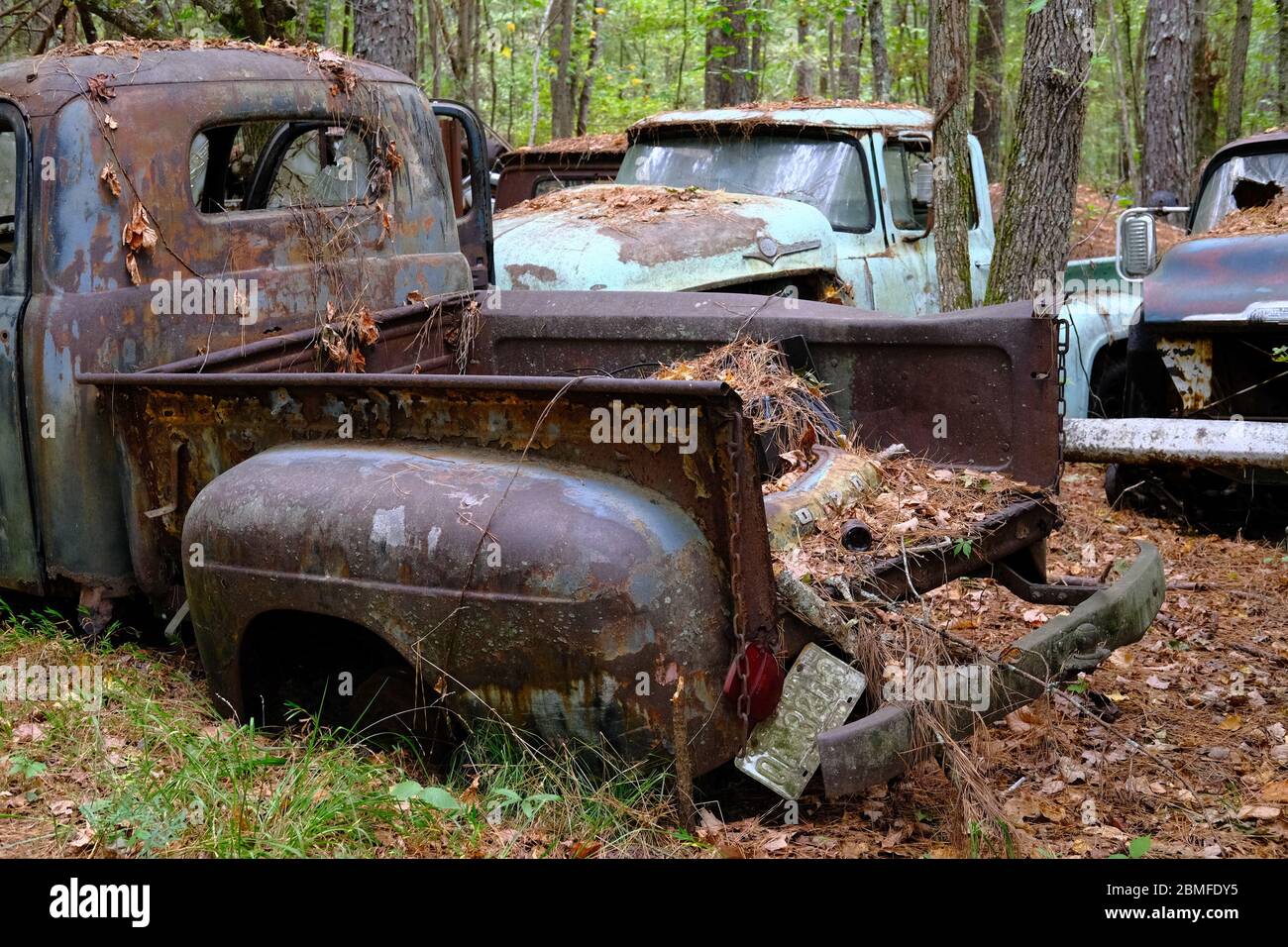 Old pickup trucks hi-res stock photography and images - Alamy