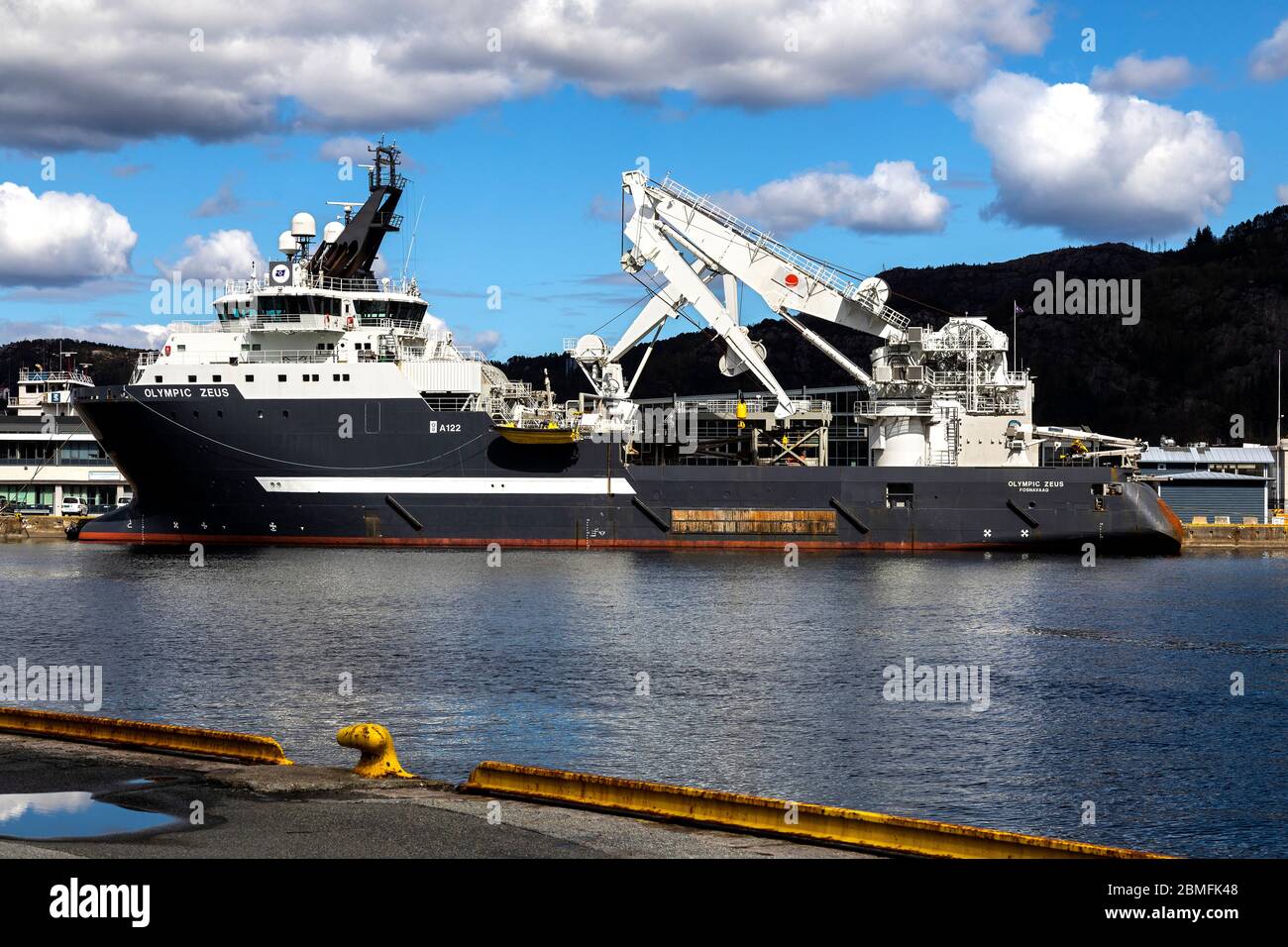 Offshore AHTS anchor handling and construction vessel Olympic Zeus ...