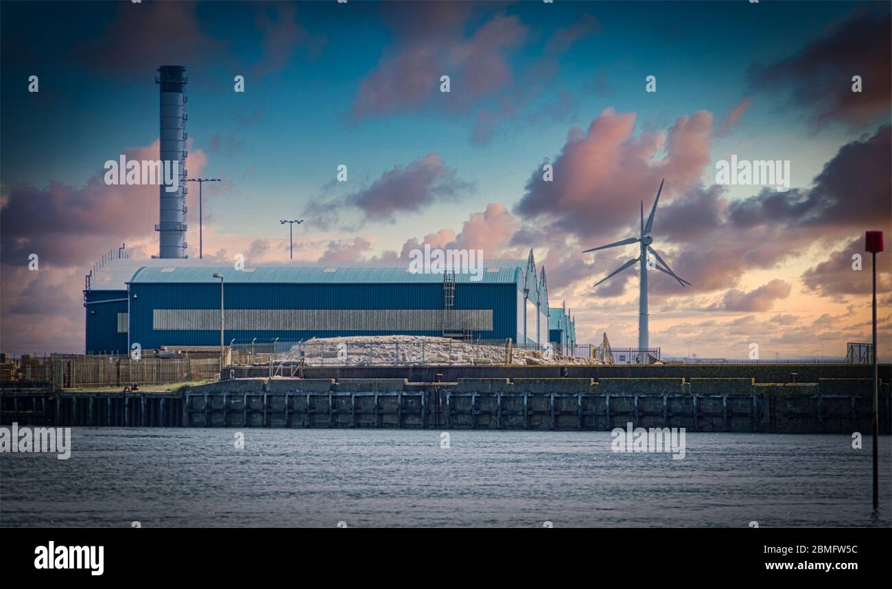 Shoreham harbour industry hi-res stock photography and images - Alamy