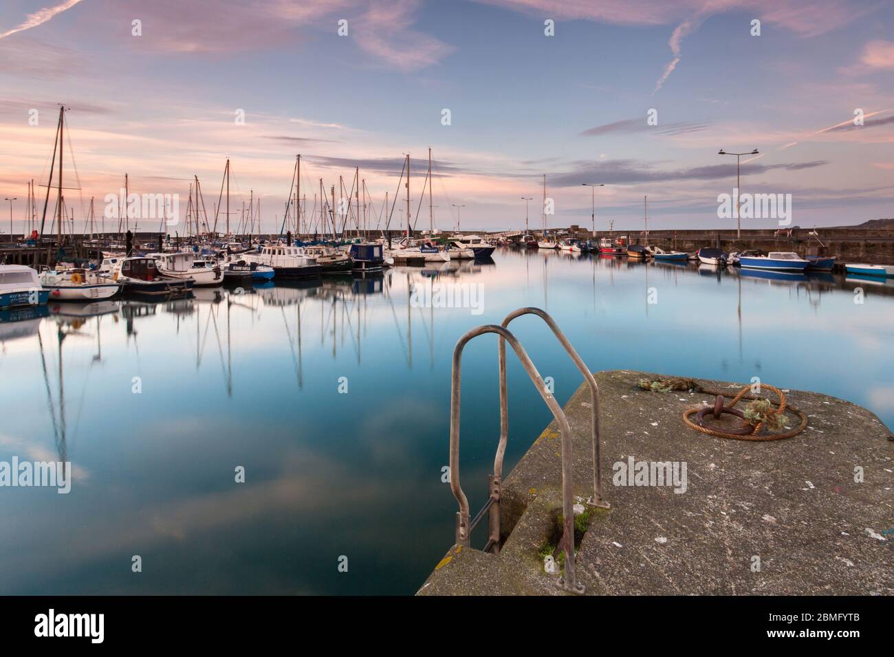 Anstruther beach hi-res stock photography and images - Alamy